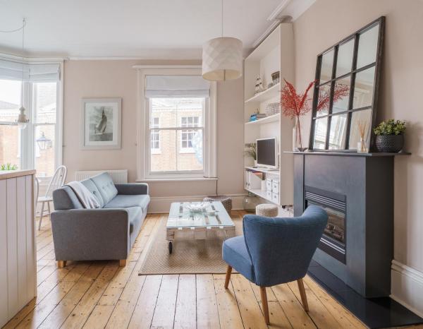 Beautiful Apartment In Historic Cowes Town Centre - Isle of Wight