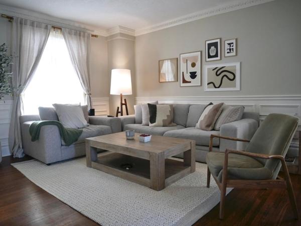 Modern & Spacious 1908 Home - Stratford
