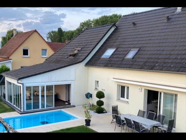Villa Au Calme Avec Piscine Et Jacuzzi - Colmar