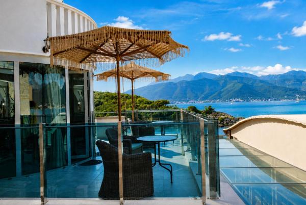 Luxury Sea Residence By Kristina