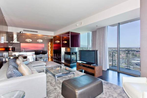 Amazing Lux 1 Bedroom High Rise W Balconies - Henderson, NV