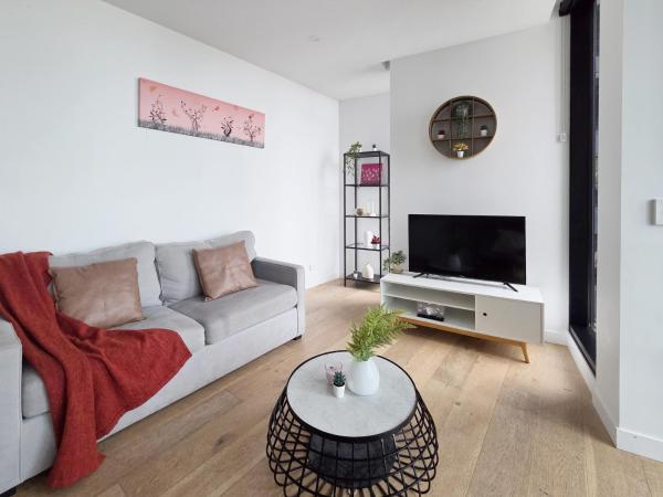 2br Fortitude Valley Pool Gym And Parking - Spring Hill