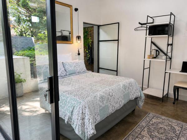 16 St Johns - Studio 2 - Port Shepstone