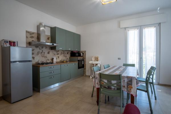 Guesthost - Residenza Ezilde Flat With Parking - Plaisance