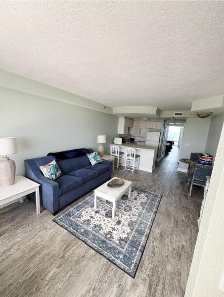 Updated 1 Bedroom W/balcony, Pool, Hot Tub - Ormond Beach, FL