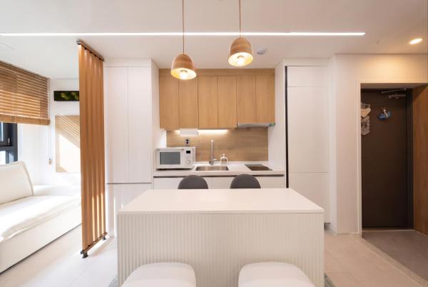 Ananda Full-service Apt In Gangnam 5 Min Metro - Seoul