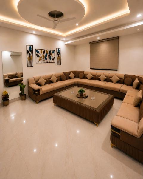 Very Spacious 3bhk Suite Near Noida Expressway - Noida