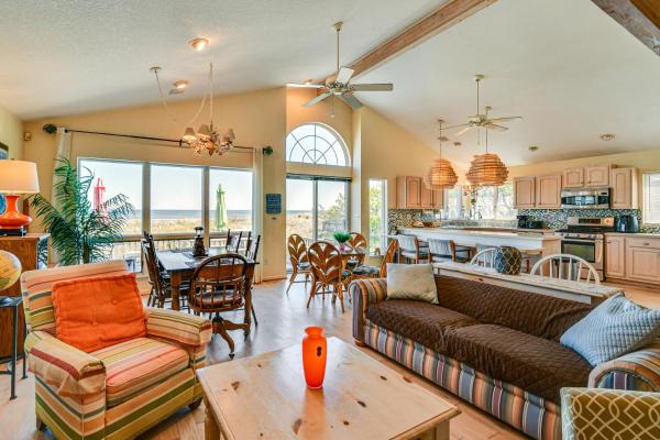 Beachfront Lake Huron Home! Hike, Tube & Unwind - Tawas City, MI