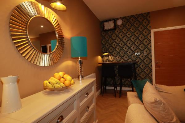 Demelza - Designer Apartment With Workspace & Fast Wifi Near Eden Project - St Austell