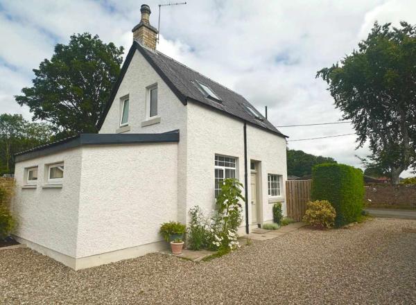 Robins Nest Cottage - Blairgowrie and Rattray