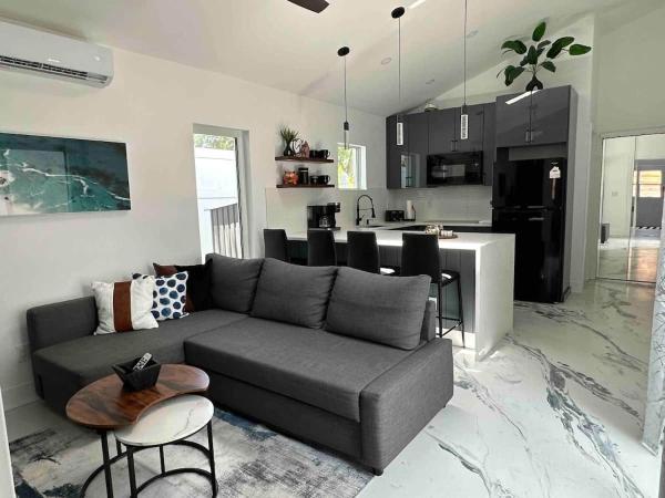 Private House With Loft - Venice, FL