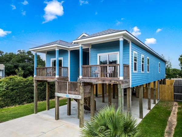 Stunning 4br Home Near The Bay! - Seabrook, TX