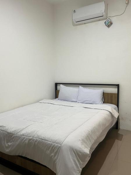 Collection O Near Cihampelas Walk Formerly De Parleys Rooms - Bandung