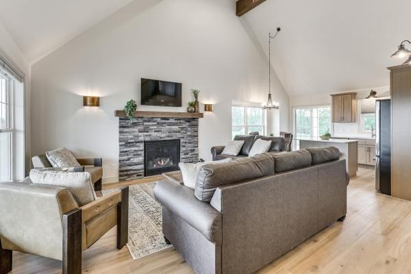 Boat & Fish On Cow Creek! Brand-new Pierre Home - Lake Oahe