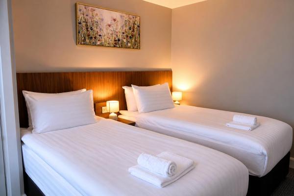 Coach House Accommodation - Room 1 - Leitrim Village