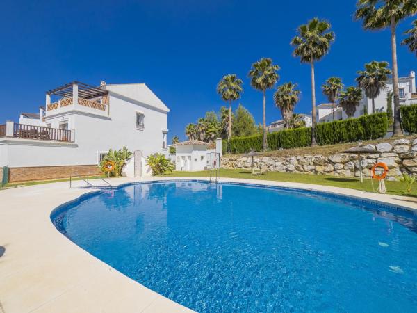 Cubo's Lauro Golf Apartment Pool & Terrace - Alhaurín de la Torre