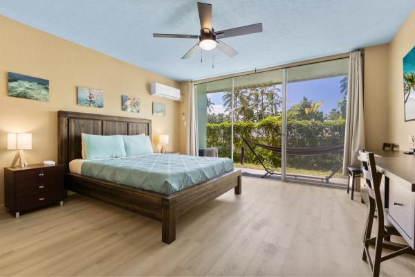 Walk To Beach • Balcony + Garden Views / Sleeps 2 - Hilo