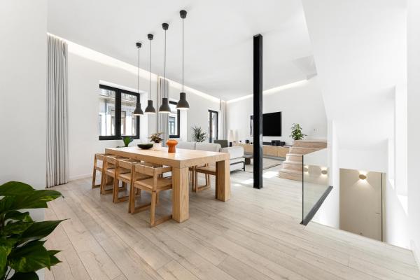 Retreat To A Stylish Concept House In Porto - Porto