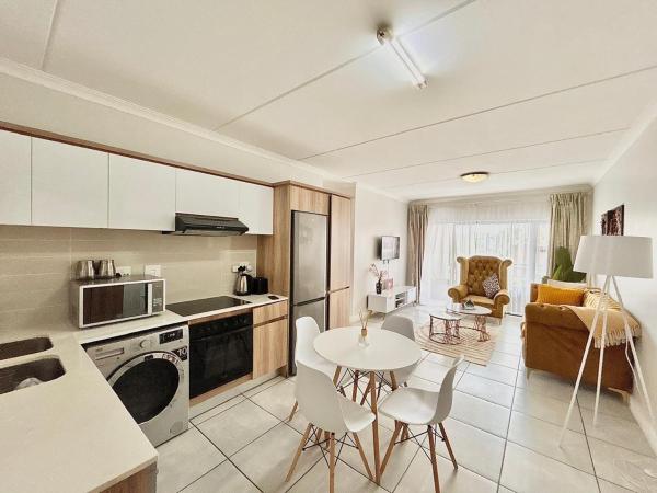 2 Bedroom The Blyde Crystal Lagoon Luxe - Tyger Valley