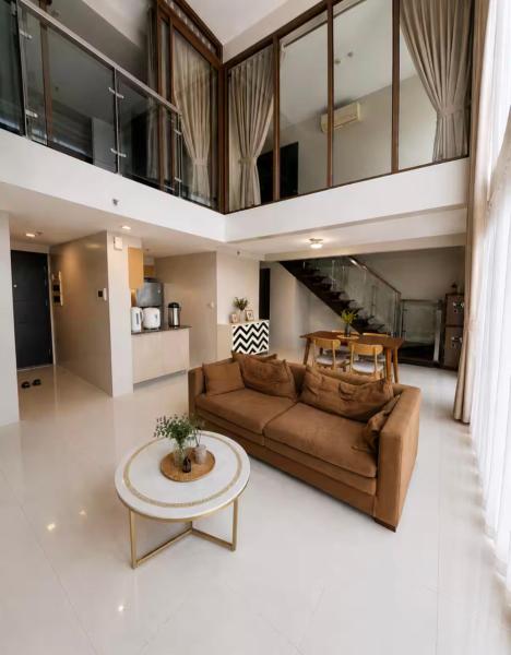 Luxury 2br Loft Staycation Eastwood Free Parking And Pool Quezon City - Quezon City