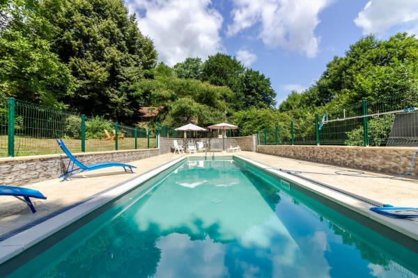 La Parenthèse Fleurie - Avec Piscine Privée - Thiviers