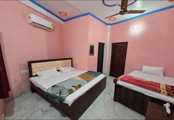 Awadh Dham Guest House - アヨーディヤー