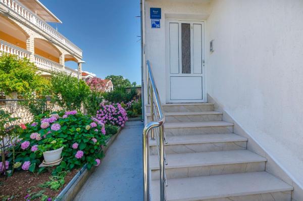 Apartments And Rooms Josipa - Vodice
