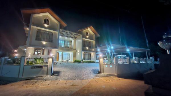 Cobblestone Suite,solar Powered,2 Bhk,ac,breakfast - Kumarakom