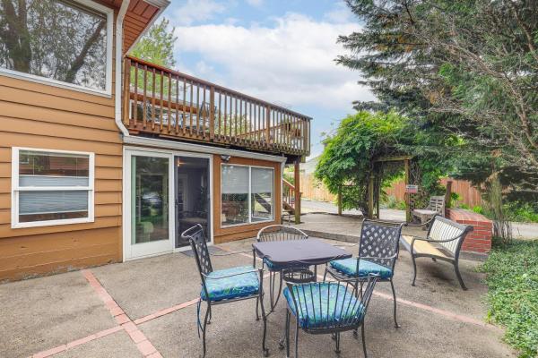 Unique Unit W/ Patio & Grill In Portland Area! - Oregon City, OR