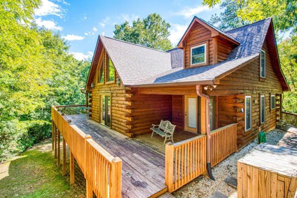 Wunderland Cabin - Lake Lure, NC