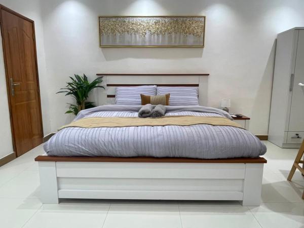 Fully Equipped Modern Studio In Dakar - Senegal