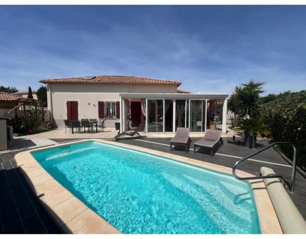 Narbonne Small Villa With Private Pool - Gruissan