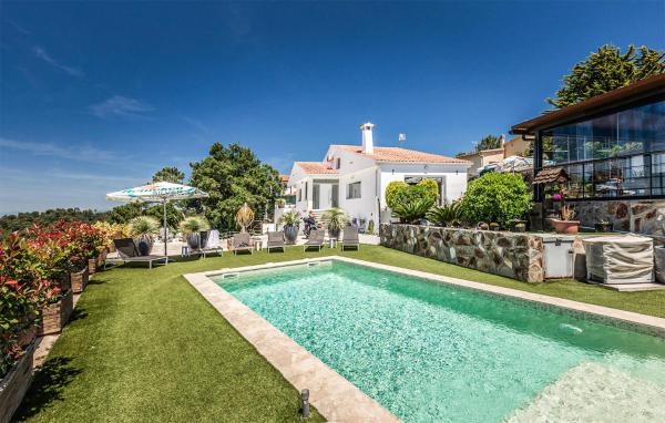 Cozy Home In Vidreres - Lloret de Mar