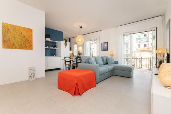 -Vista Mare- Ampio Balcone E Parcheggio Privato - Varazze