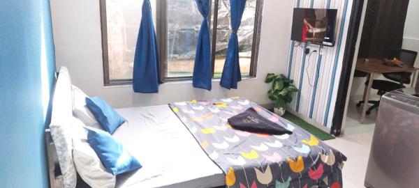Iss 506 Private Studio With Balcony Andheri West - Mumbai