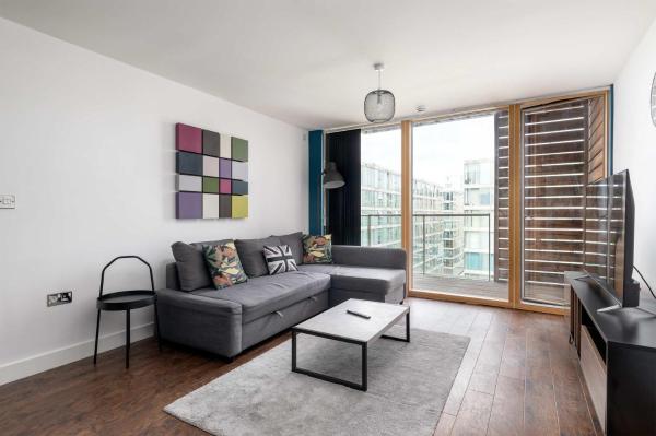 2br Retreat - 2 Bath - Parking - Central Mk - Middleton Hall