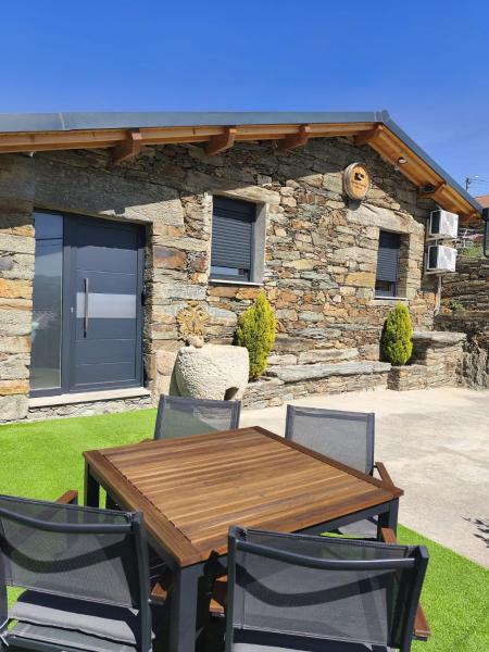 Castas D'ouro Guest House - Alijó