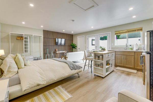 Modern Studio Near Sofi: Stadium 5 Minutes Away - Downtown - Los Angeles