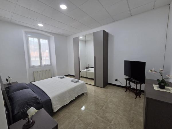 Mh Apartment - 100 Meters From The Rivarolo Train Station - Gênes