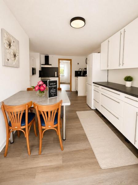 Seibel's Suites - Wilnsdorf - Mit Terrasse Und Carport - Burbach