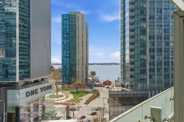Sleek 3br 2ba By Scotiabank Arena & Cn Tower - Ontario