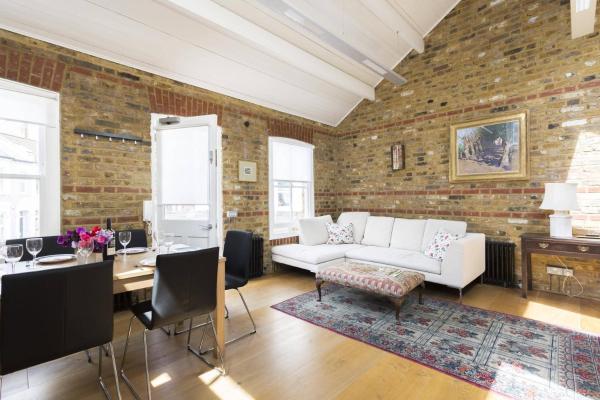 Gironde Road - Twickenham