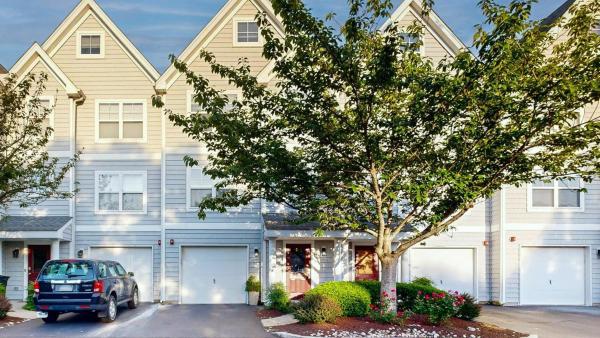Canal Landing Townhouse With Community Pool - Delaware