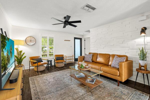 Sunshine Retreat - Sarasota, FL