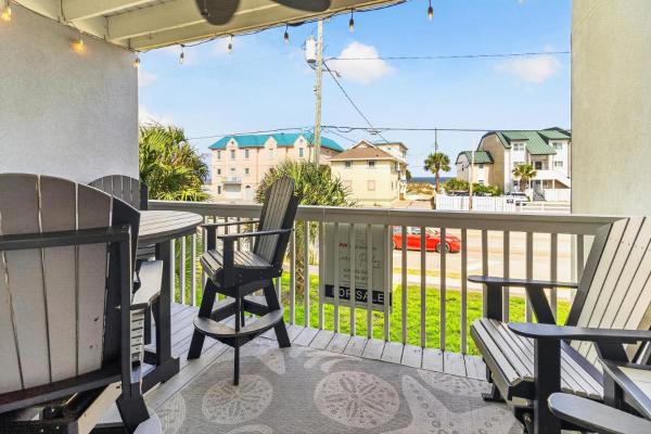 Beach Point Of View - Tybee Island, GA