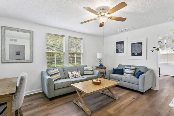 Orange Door Bungalow - Central Cozy 3br - Jacksonville, FL