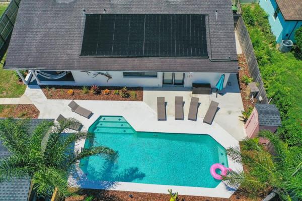 Pink Flamingo House -Pool Gazebo Luxury - Jacksonville Beach, FL