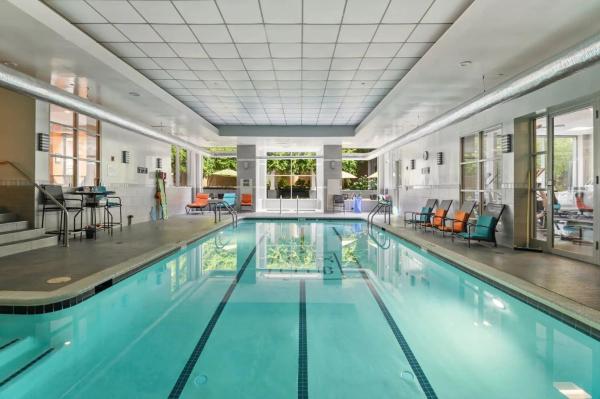 Prime Arlington Location With Pool And Gym - Union Station Washington