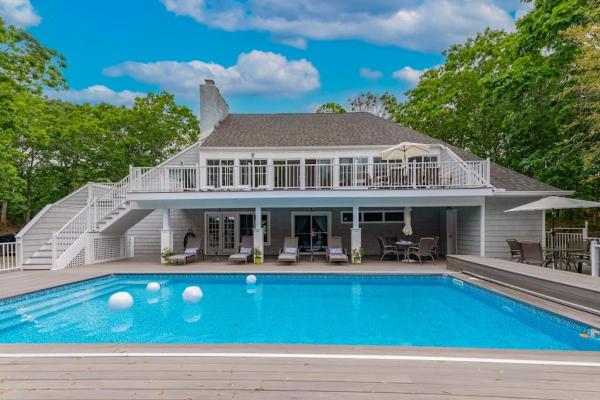 Southampton Beauty - Hampton Bays, NY