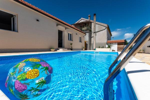 House Mirakul Near Krka - Skradin